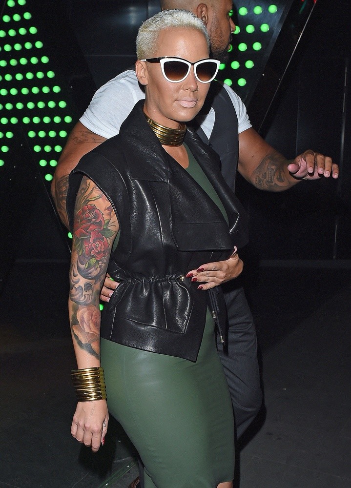 Amber Rose Picture 1 - Amber Rose Arriving at DSTRKT Nightclub | AceShowbiz