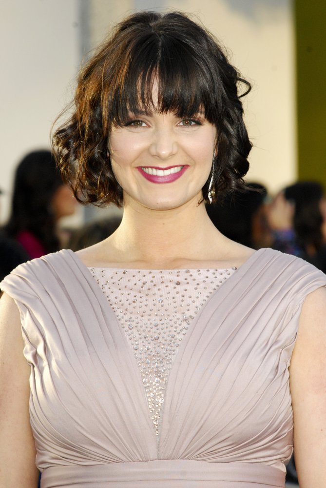 Premiere of Summit Entertainment's Divergent - Red Carpet Arrivals ...