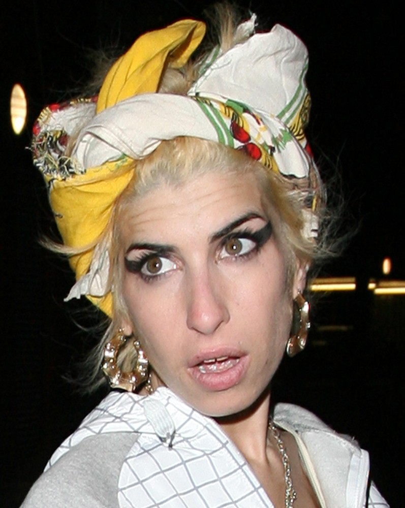 amy-winehouse Picture 1 - Amy Winehouse Arrives Back Home After ...