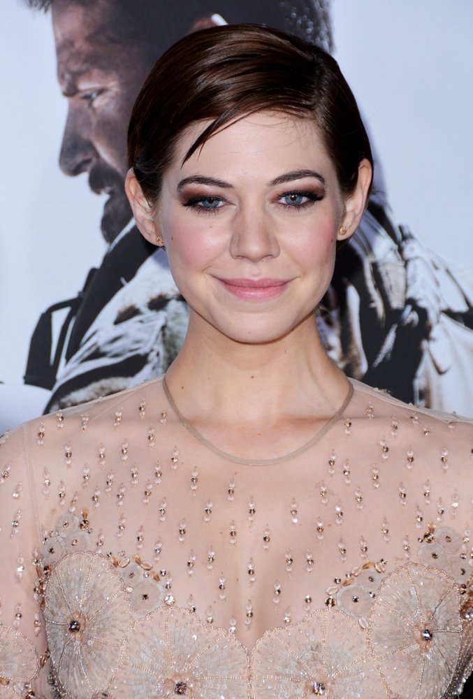 Analeigh Tipton Pictures Latest News Videos