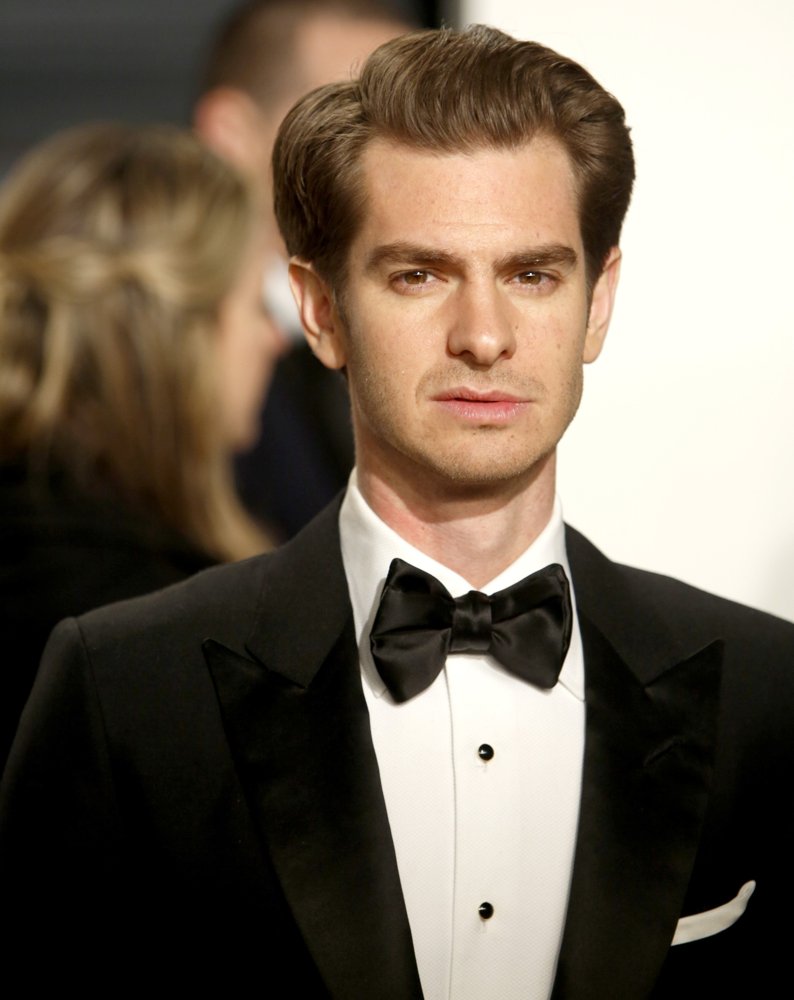 Andrew Garfield Picture 1 - 2017 Vanity Fair Oscar Party - Arrivals