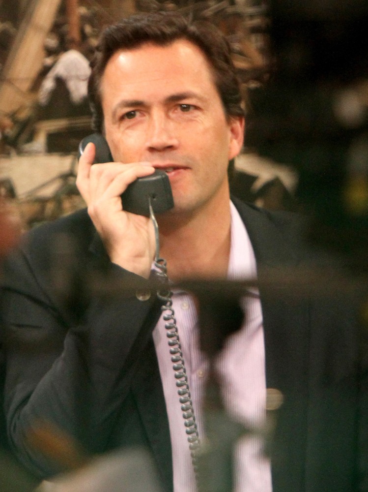 andrew-shue Picture 1 - ABC's Day of Giving Telethon to Raise Funds for ...