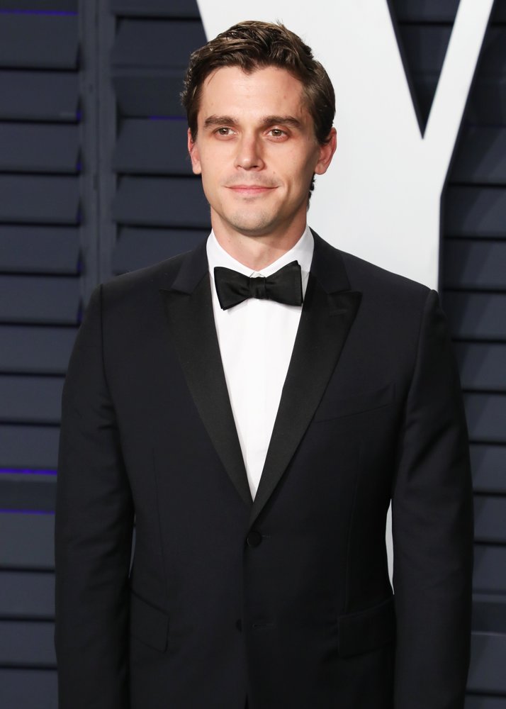 Antoni Porowski Picture 1 - 2019 Vanity Fair Oscar Party - Arrivals