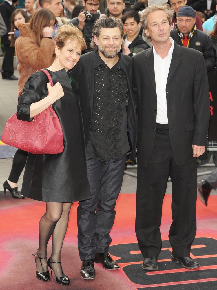 Godzilla (2014) Premiere Photo Gallery and Red Carpet Arrivals Pictures