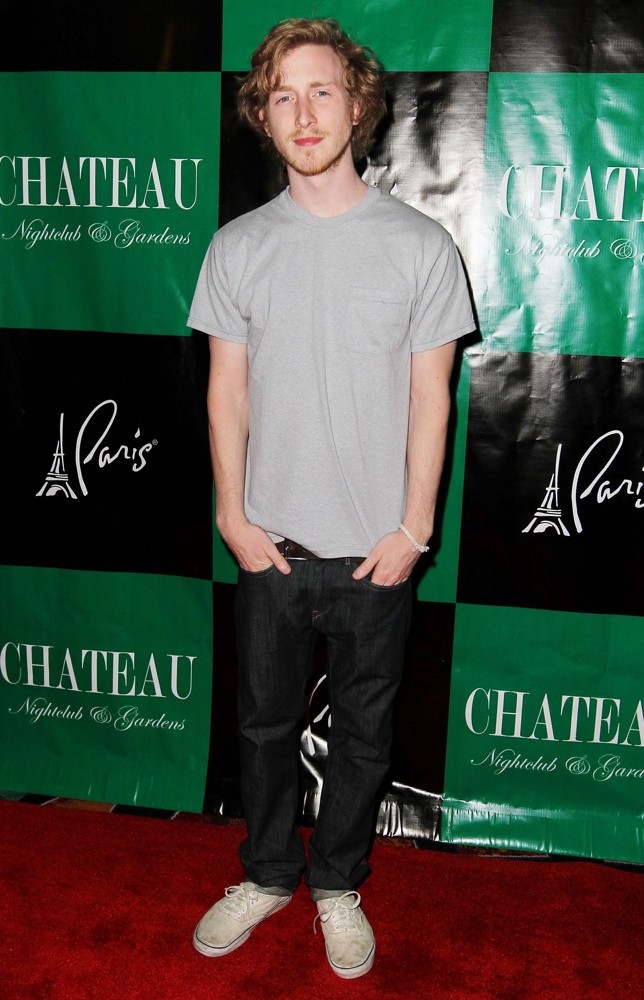 Asher Roth Picture 1 - Twilight Stars Host Party at Chateau Nightclub ...
