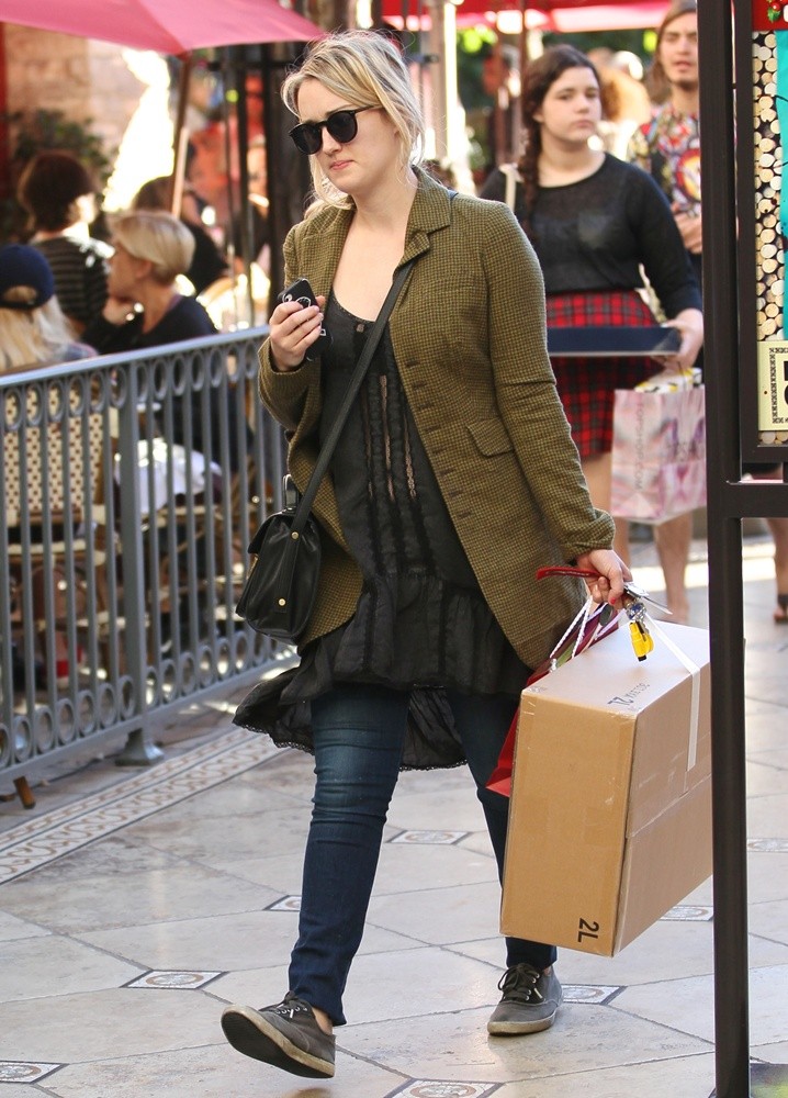 Ashley Johnson Picture 1 - World Premiere of The Help