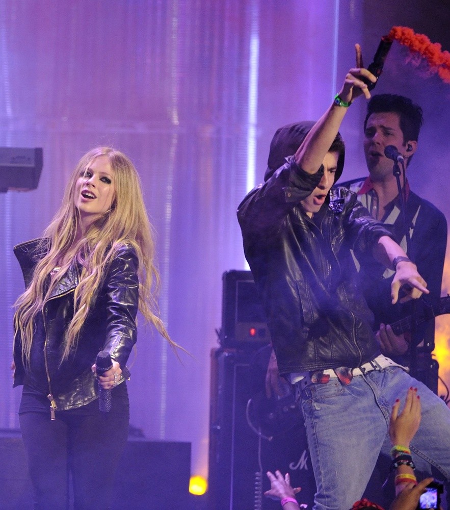 Avril Lavigne Picture 130 - 2013 MuchMusic Video Awards - Show