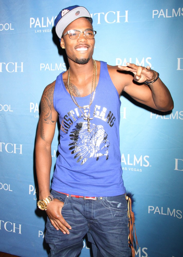 B.o.B Picture 1 - B.o.B at Ditch Fridays | AceShowbiz