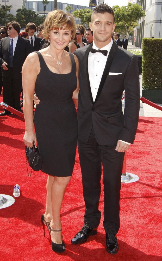 Shirley Ballas Picture 1 - 2011 Primetime Creative Arts Emmy Awards ...