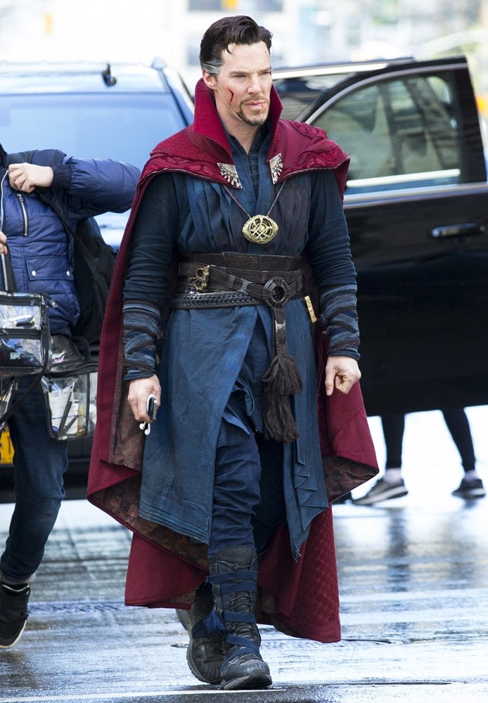 Benedict Cumberbatch Picture 1 - Doctor Strange Filming
