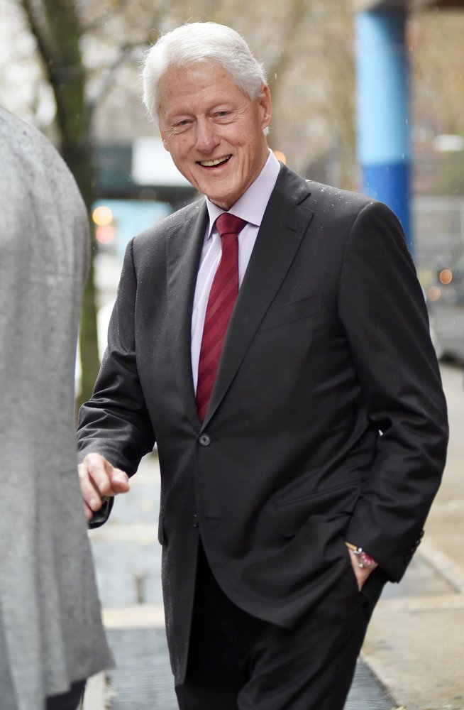 Bill Clinton Picture 1 - Bill Clinton Visits Edward A Reynolds West ...