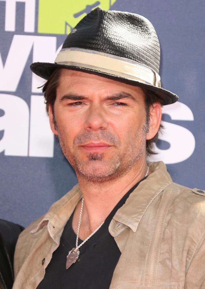 billy burke Picture 1 - 2011 MTV Movie Awards - Arrivals