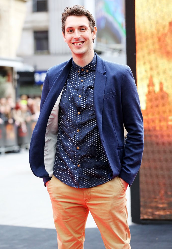 Godzilla (2014) Premiere Photo Gallery and Red Carpet Arrivals Pictures