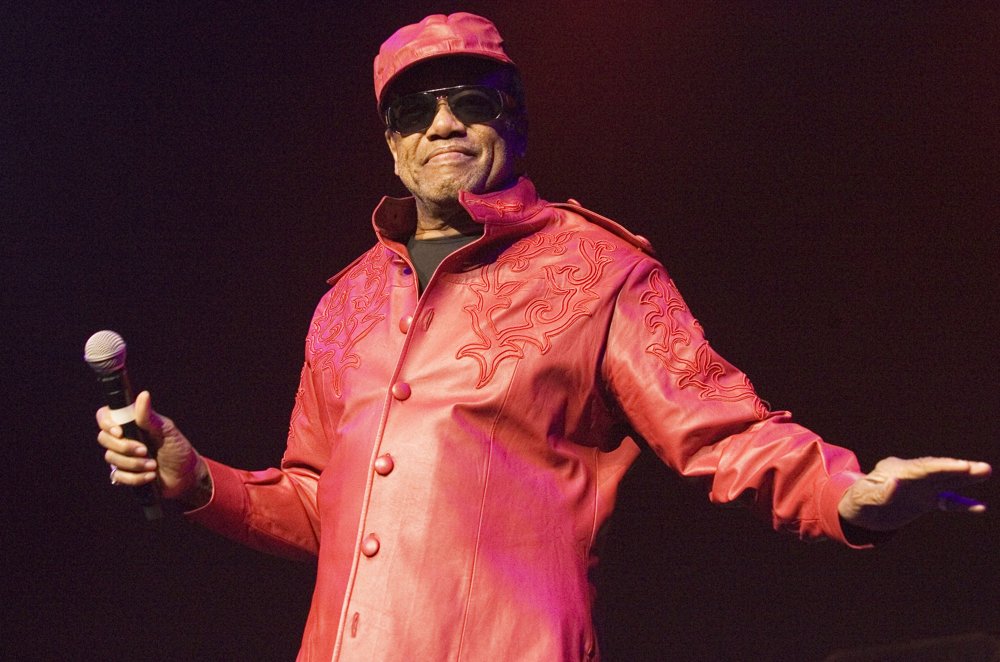 bobby-womack Picture 1 - Bobby Womack Performing Live on Stage