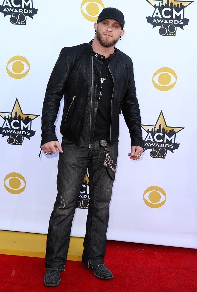 Brantley Gilbert Pictures with High Quality Photos