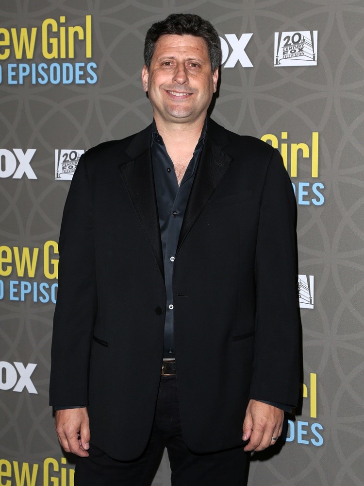 brett-baer Picture 1 - Fox's New Girl 100th Episode Party - Arrivals