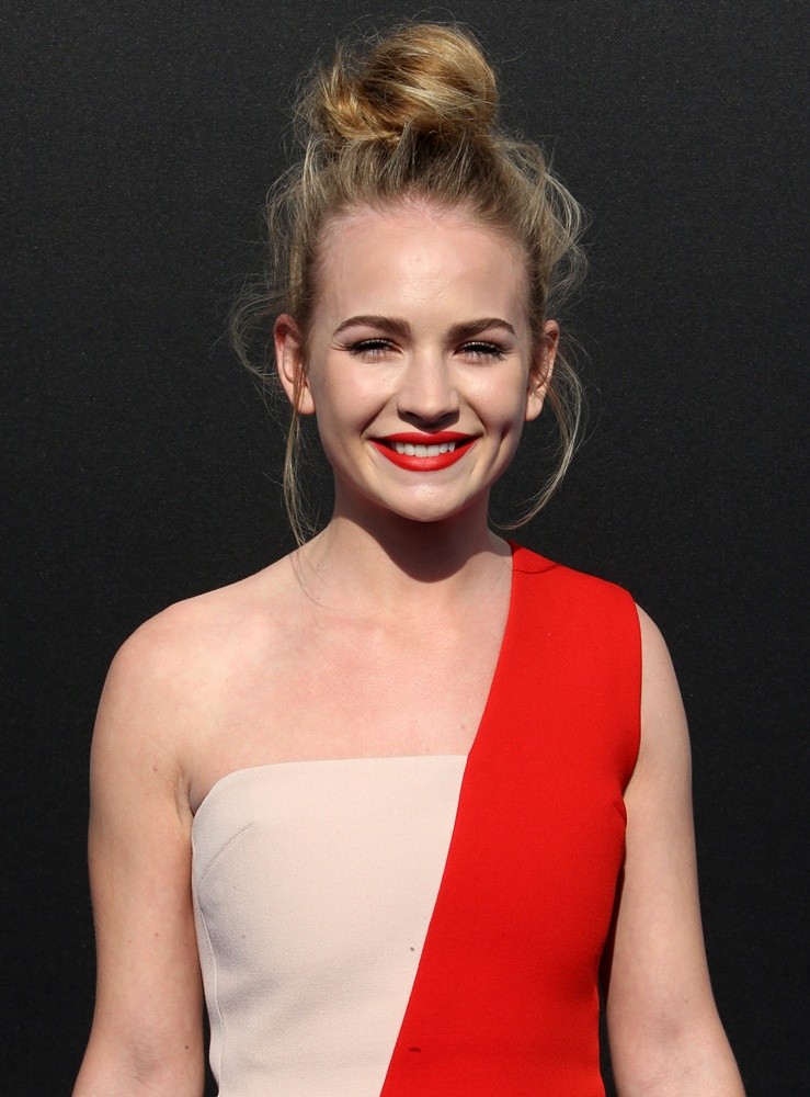 Brittany Robertson Picture 1 - Tomorrowland Premiere