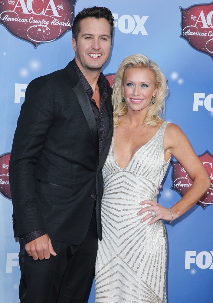 Caroline Bryan Picture 1 - 2013 American Country Awards - Arrivals
