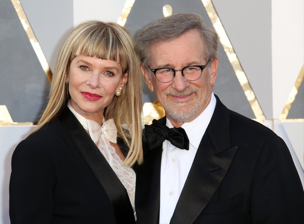 kate-capshaw Picture 1 - 88th Annual Academy Awards - Red Carpet Arrivals