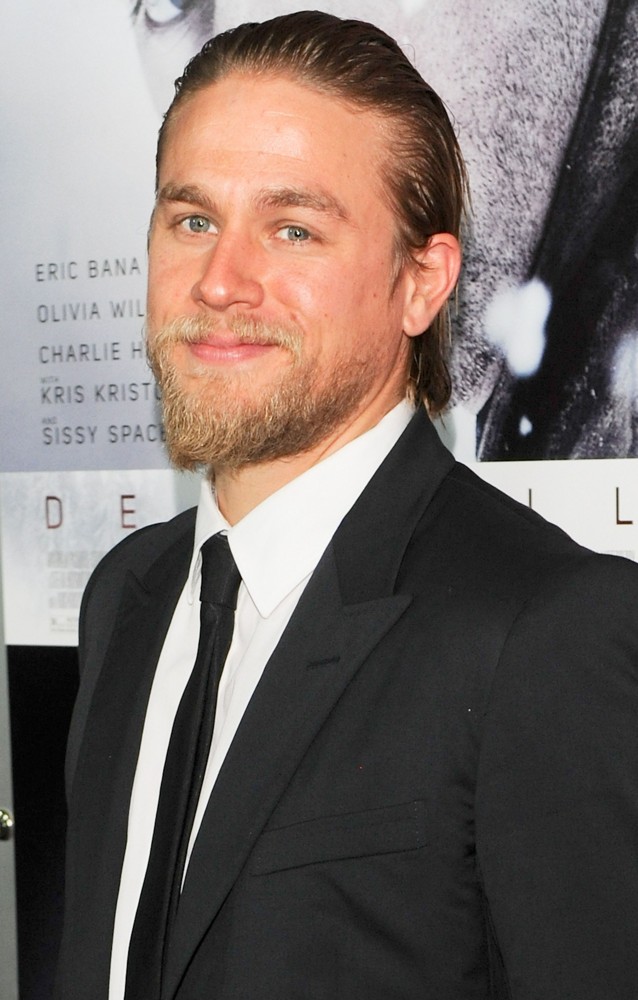 Charlie Hunnam Picture 1 - The Deadfall Premiere