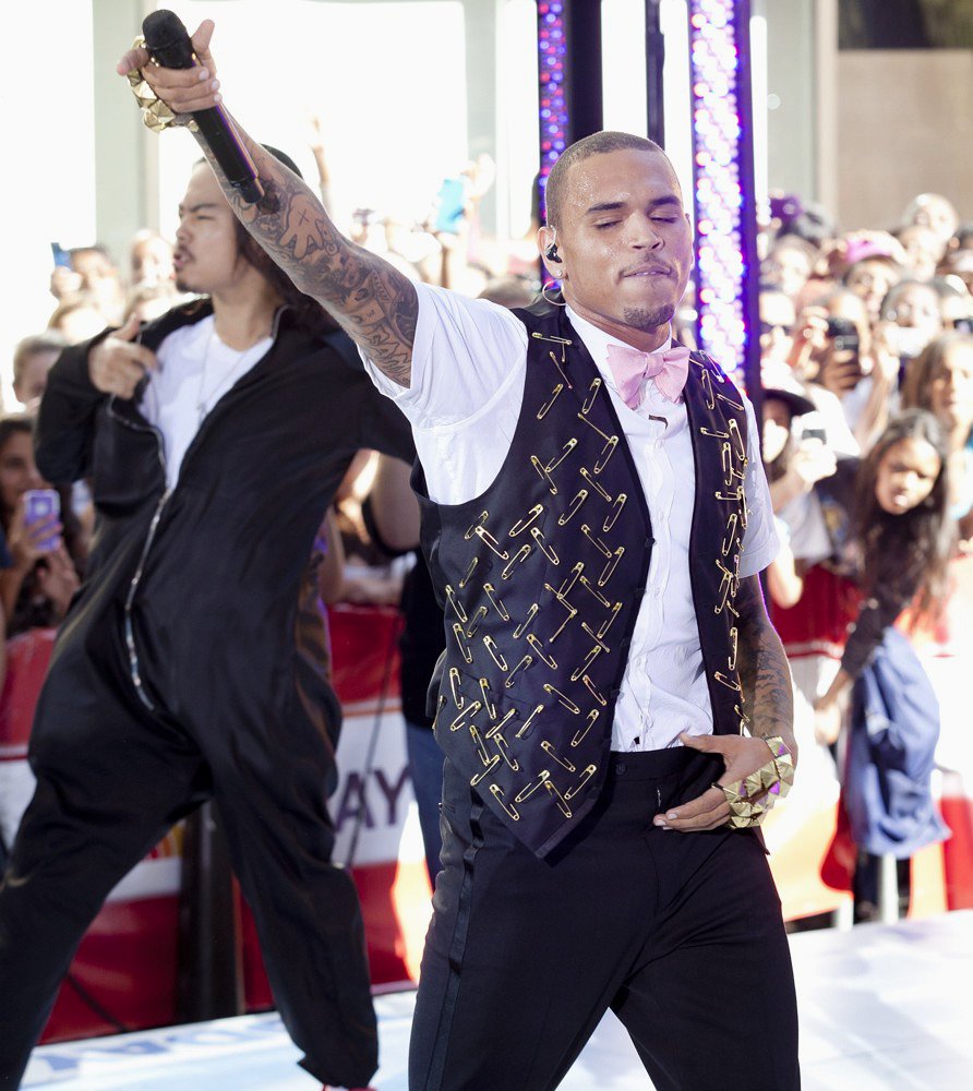 Chris Brown Picture 225 - Chris Brown Performing Live as Part of The ...