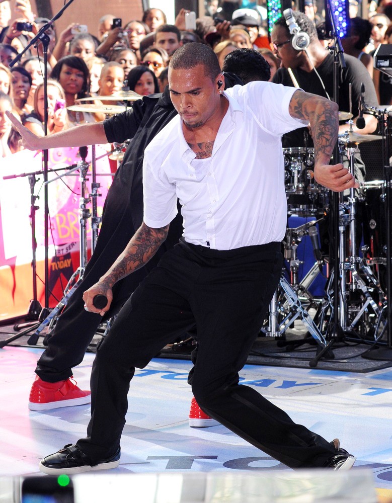 Chris Brown Picture 210 - Chris Brown Performing Live as Part of The ...