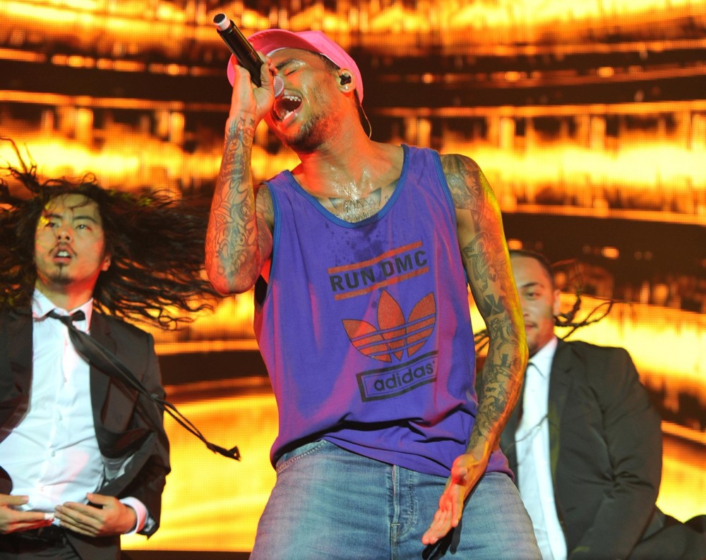 Chris Brown Picture 321 - Chris Brown Performing Live on Stage During ...
