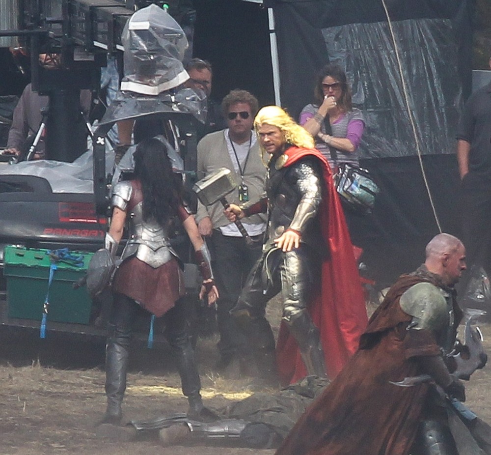 Chris Hemsworth Picture 1 - Filming Scenes for The Movie Thor: The Dark ...