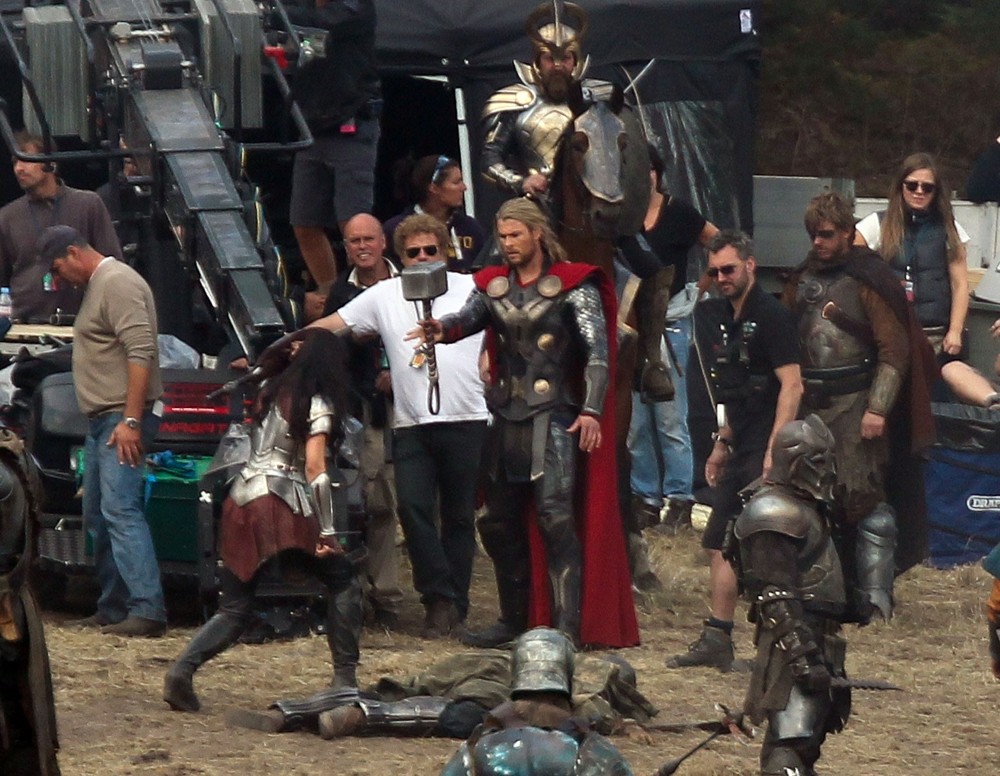 Chris Hemsworth Picture 154 - Filming Scenes for The Movie Thor: The ...
