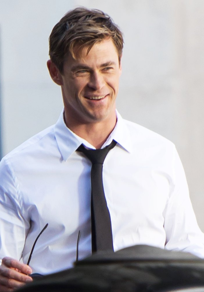 Chris Hemsworth Picture 314 - Chris Hemsworth Films Men in Black 4