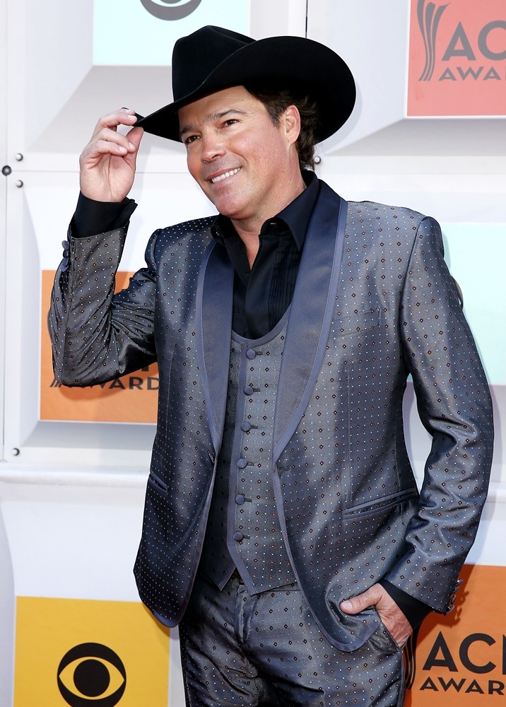 Clay Walker Pictures, Latest News, Videos.
