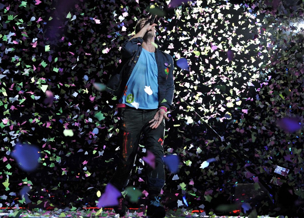 Chris Martin Picture 1 - Coldplay Perform Live as Part of Their Mylo ...