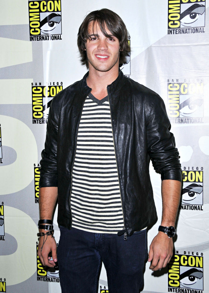 Comic-Con 2010 - Day 3 - 'The Vampire Diaries' Press Conference - Picture 1