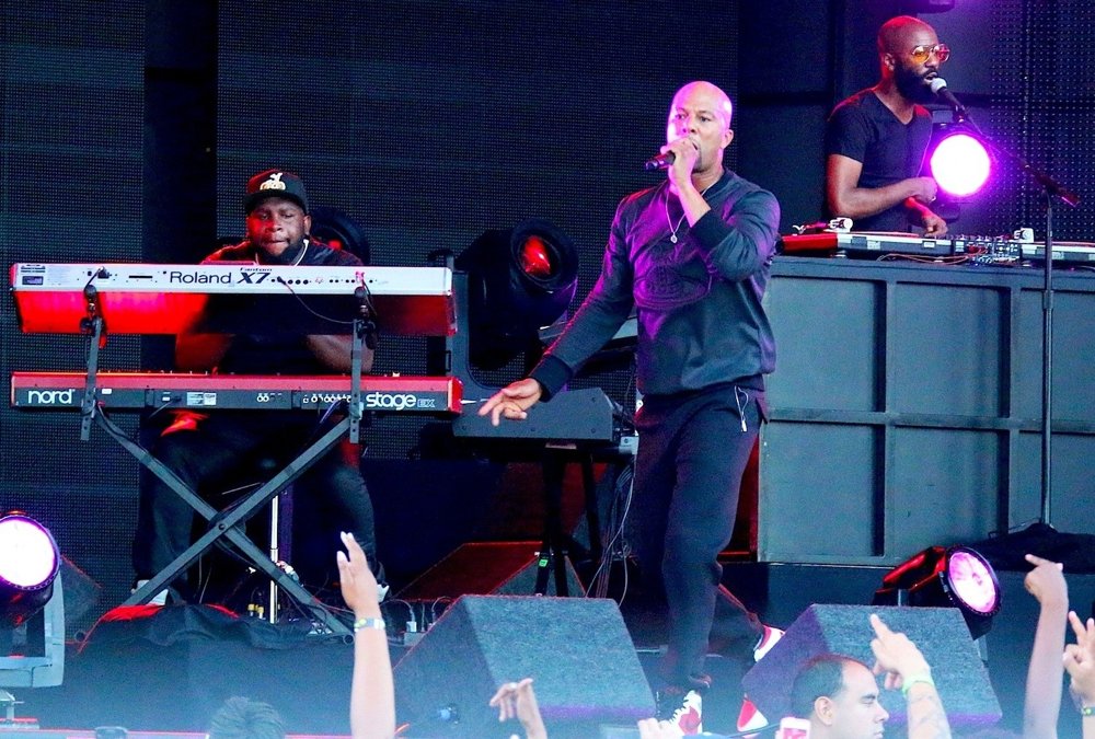 Common Picture 1 - Common Performs on Stage at Jimmy Kimmel Live!