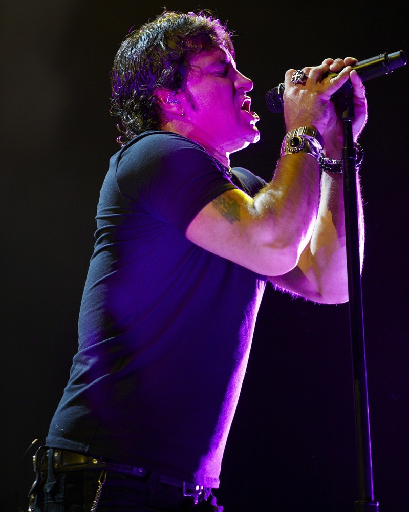 Creed Picture 1 - Creed Performing Live in Concert