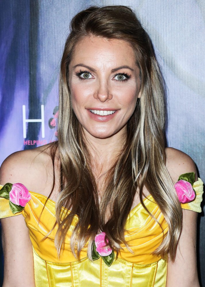 Crystal Harris Pictures, Latest News, Videos.