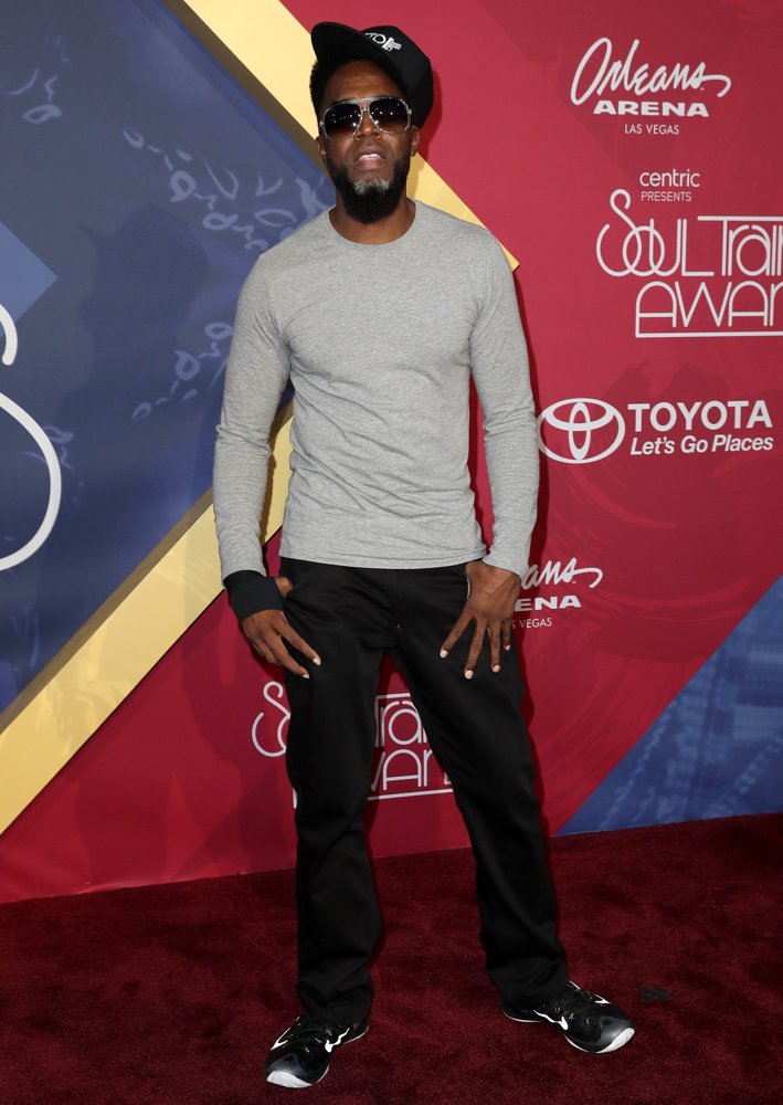 Damion Hall Picture 1 - Soul Train Awards 2016 - Red Carpet Arrivals
