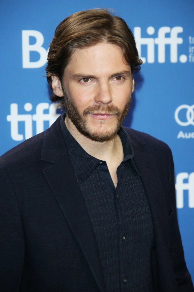 Daniel Bruhl Picture 1 - The Fifth Estate Photocall During The 2013 ...