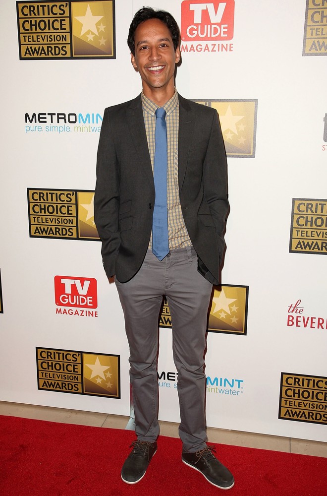 Danny Pudi Picture 2 - The 2011 Critics Choice Television Awards ...