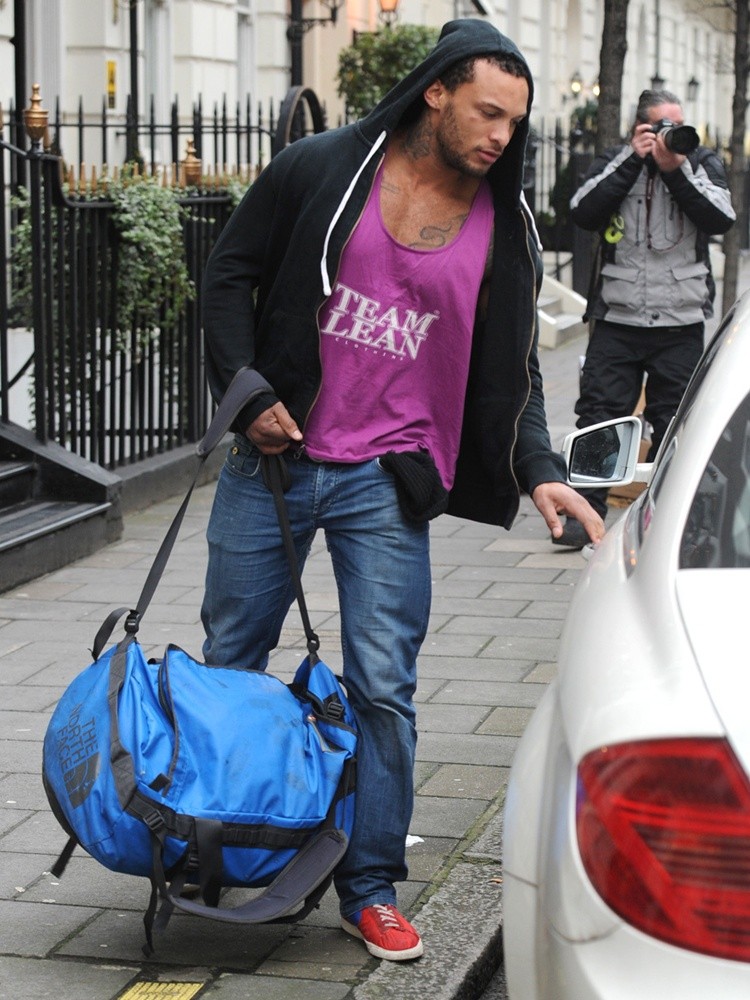 david-mcintosh Picture 1 - Kelly Brook Leaves Her Home with Rumored New ...
