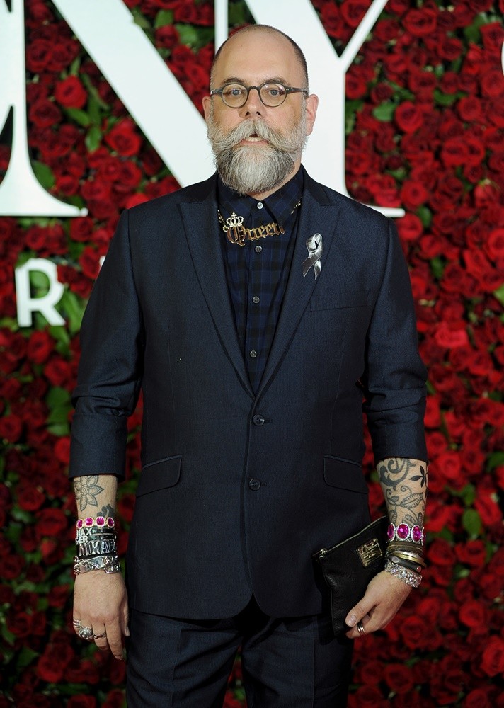 david-zinn Picture 1 - 2016 Tony Awards - Red Carpet Arrivals