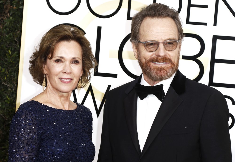 Robin Dearden Picture 1 - 74th Golden Globe Awards - Arrivals