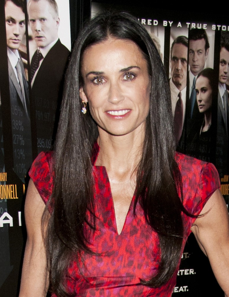 demi-moore Picture 1 - Premiere of Margin Call - Outside Arrivals