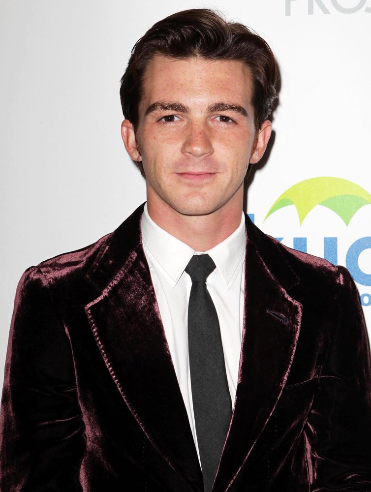 Drake Bell Picture 20 - Nickelodeon's 27th Annual Kids' Choice Awards ...