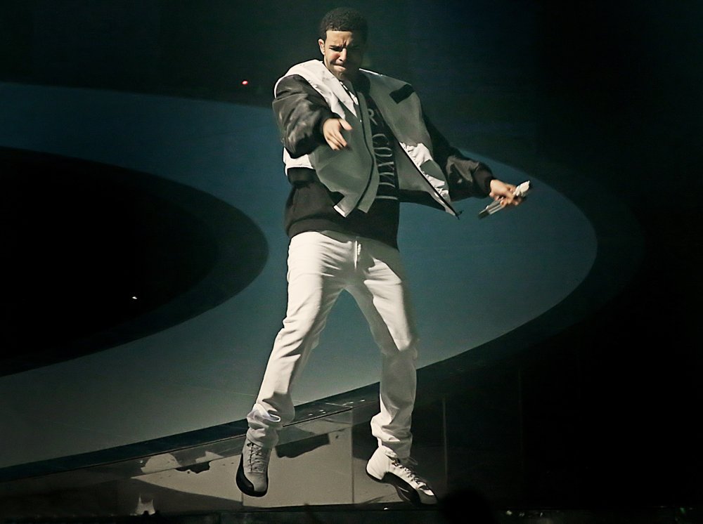 Drake Picture 180 - Drake Performs Live
