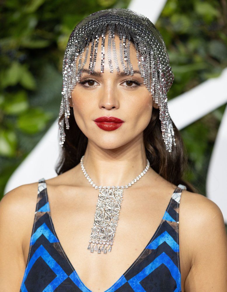 EizaGonzalez Picture 1 - The Fashion Awards 2021
