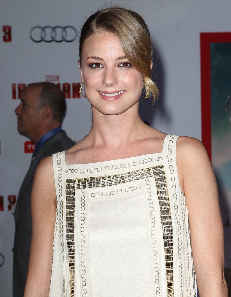 Emily VanCamp Picture 28 - Comic-Con International 2013 - Marvel ...