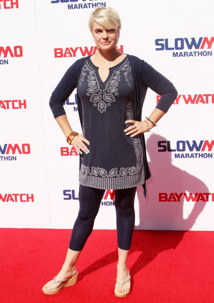 Erika Eleniak Picture 1 - The Baywatch SlowMo Marathon