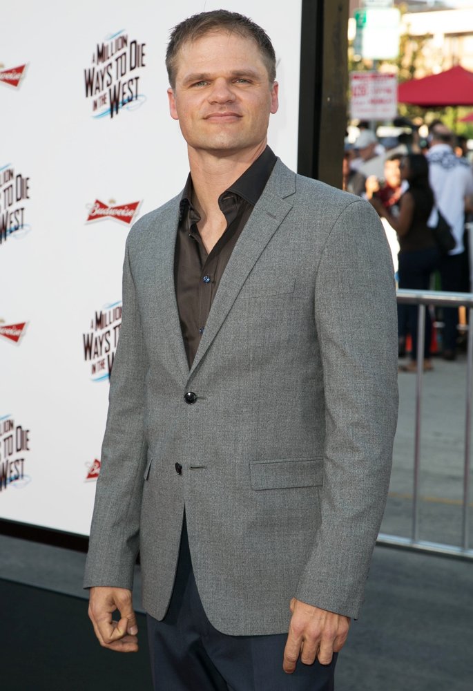 evan jones Picture 1 - Universal Pictures and MRC World Premiere A ...