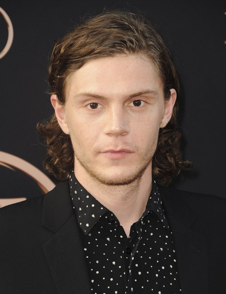 Evan Peters Pictures, Latest News, Videos.